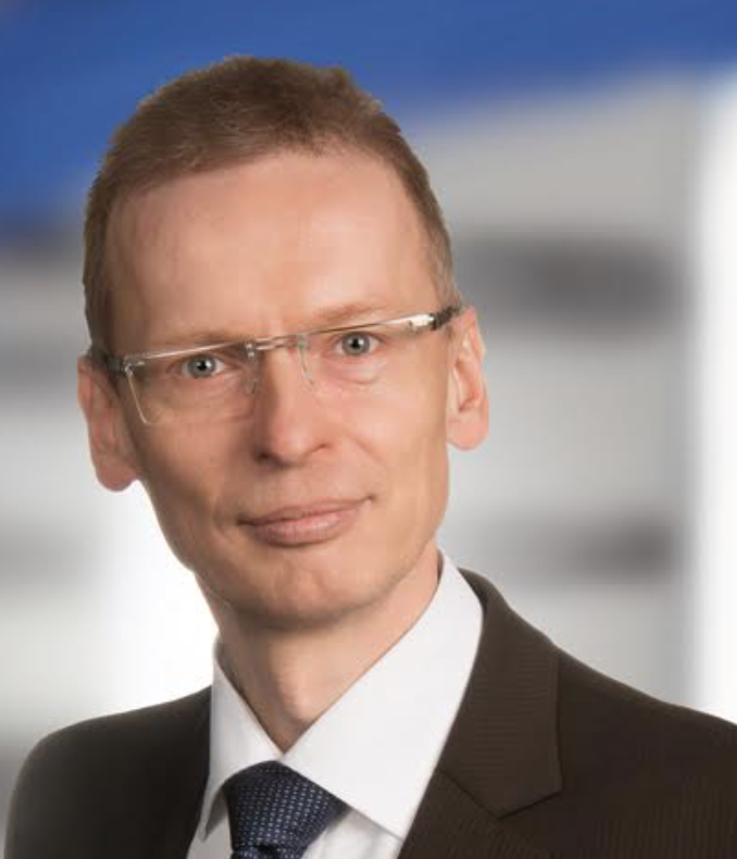 Reshape Automotive Power Distribution with Infineon Smart Power Switches