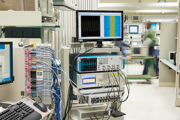 The AWG5200 Arbitrary Waveform Generator from Tektronix - News