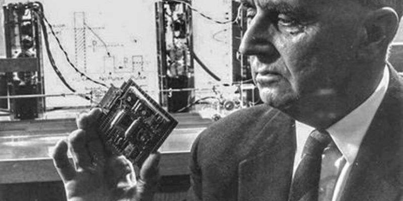 How Alec Reeves Revolutionized Telecom With Pulse-Code Modulation - News