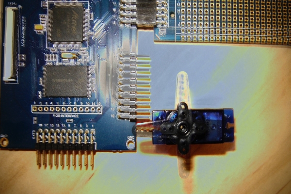 Servo Control via USB with the SAM4S Xplained Pro - Projects